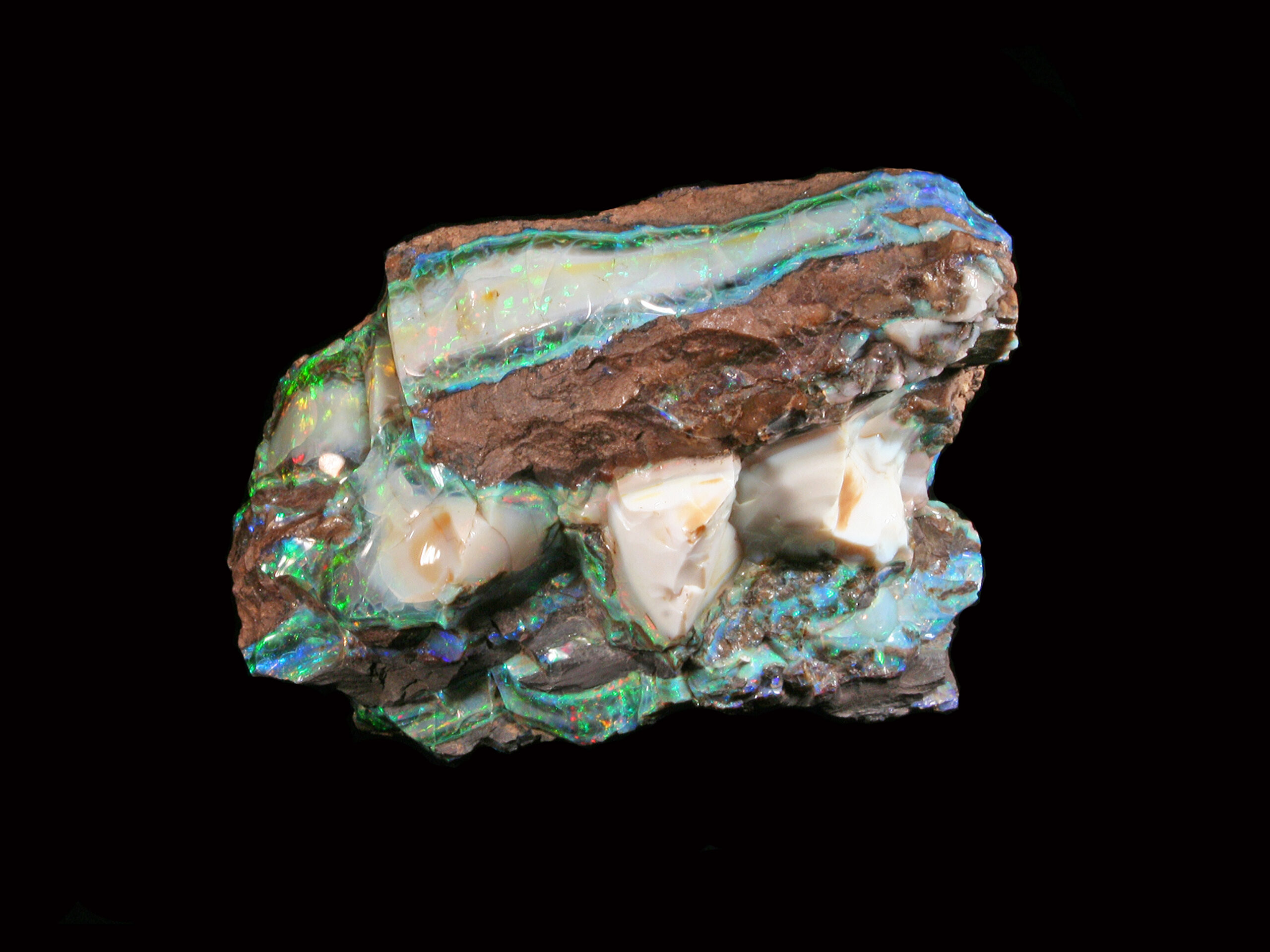 Ópalo variedad preciosa. - Krystala, la web del mundo de los cristales ...